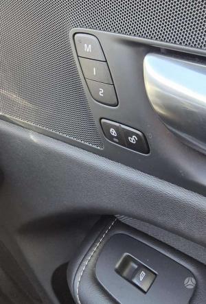 Pelēks Volvo XC60 2021 Klaipėda, ar dzinēja tilpumu 1.97 L un nobraukumu 103 tūkst. km par 26500 €, foto 23 vietnē AUTOMOTO.COM.LV