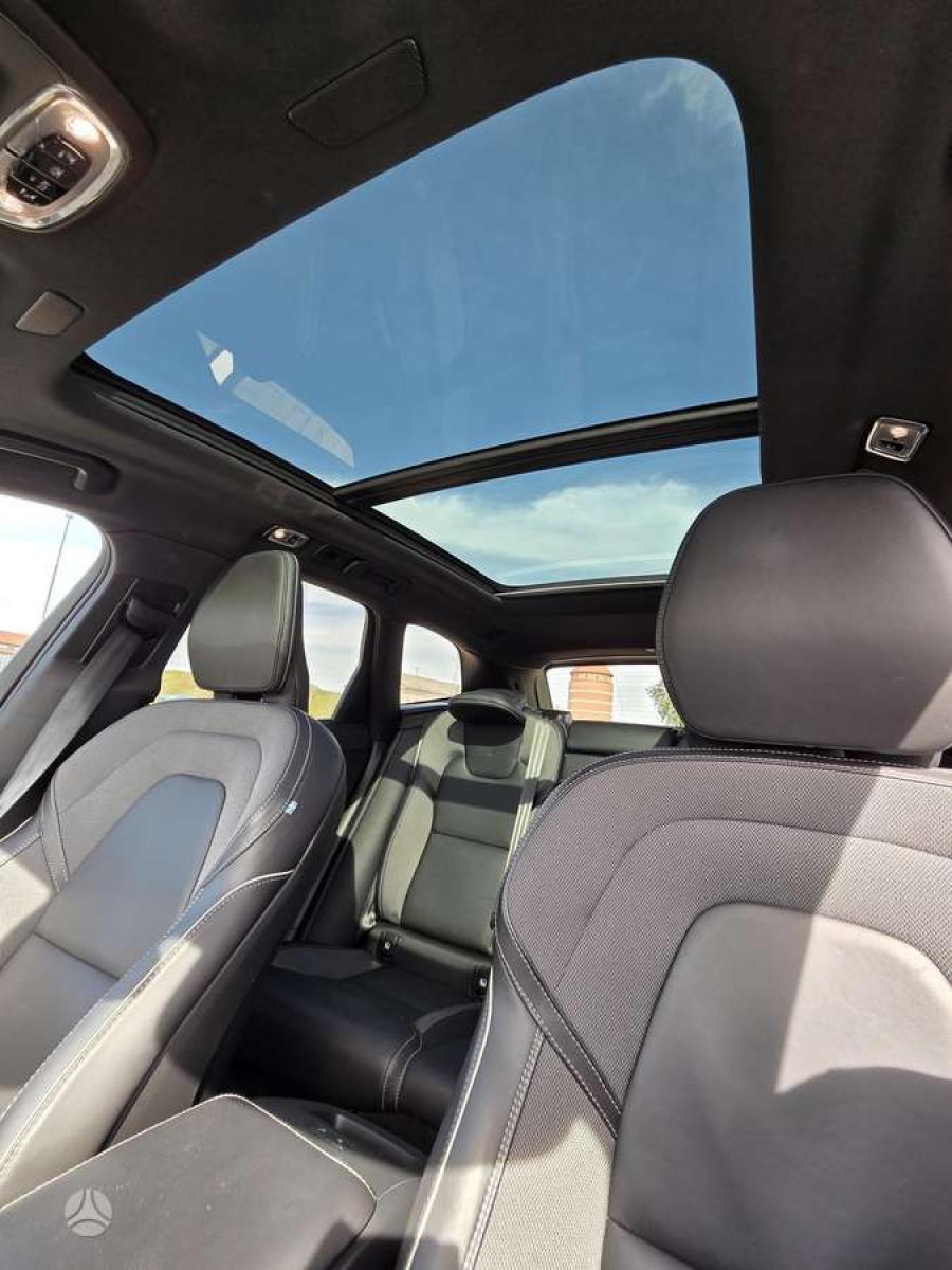 Pelēks Volvo XC60 2021 Klaipėda, ar dzinēja tilpumu 1.97 L un nobraukumu 103 tūkst. km par 26500 €, foto 30 vietnē AUTOMOTO.COM.LV