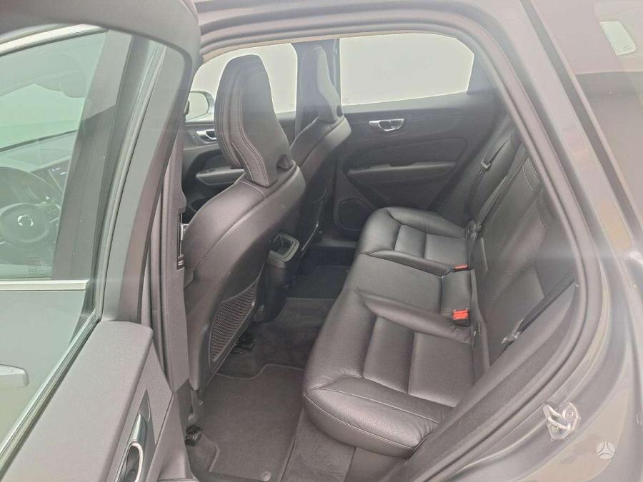 Pelēks Volvo XC60 2021 Viļņa, ar dzinēja tilpumu 1.97 L un nobraukumu 172 tūkst. km par 25900 €, foto 12 vietnē AUTOMOTO.COM.LV