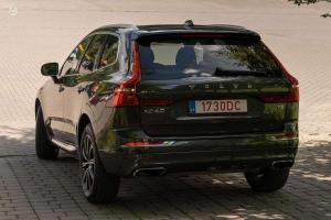 Pelēks Volvo XC60 2021 Viļņa, ar dzinēja tilpumu 0.00 L un nobraukumu 89 tūkst. km par 25300 €, foto 4 vietnē AUTOMOTO.COM.LV