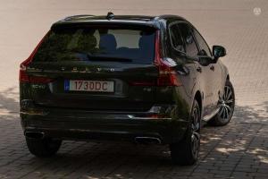 Pelēks Volvo XC60 2021 Viļņa, ar dzinēja tilpumu 0.00 L un nobraukumu 89 tūkst. km par 25300 €, foto 5 vietnē AUTOMOTO.COM.LV