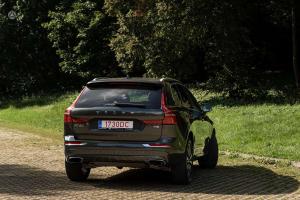 Pelēks Volvo XC60 2021 Viļņa, ar dzinēja tilpumu 0.00 L un nobraukumu 89 tūkst. km par 25300 €, foto 9 vietnē AUTOMOTO.COM.LV