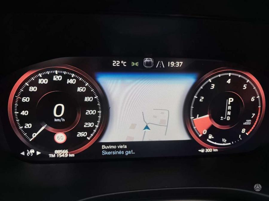 Pelēks Volvo XC60 2021 Viļņa, ar dzinēja tilpumu 0.00 L un nobraukumu 89 tūkst. km par 25300 €, foto 24 vietnē AUTOMOTO.COM.LV