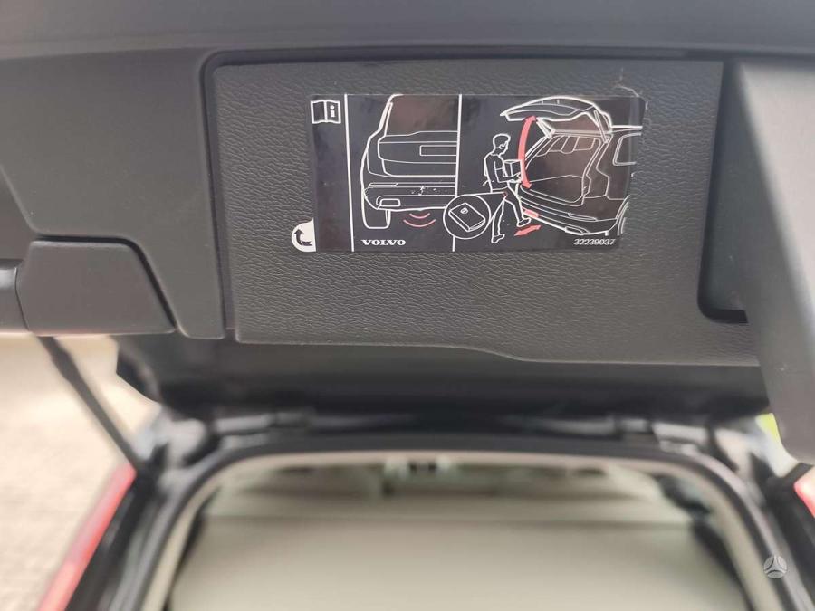 Pelēks Volvo XC60 2021 Viļņa, ar dzinēja tilpumu 0.00 L un nobraukumu 89 tūkst. km par 25300 €, foto 30 vietnē AUTOMOTO.COM.LV