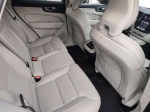Pelēks Volvo XC60 2021 Viļņa, ar dzinēja tilpumu 0.00 L un nobraukumu 89 tūkst. km par 25300 €, foto 32 vietnē AUTOMOTO.COM.LV