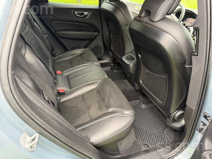 Pelēks Volvo XC60 2021 Rīga, ar dzinēja tilpumu 2.00 L un nobraukumu 138 tūkst. km par 29500 €, foto 11 vietnē AUTOMOTO.COM.LV