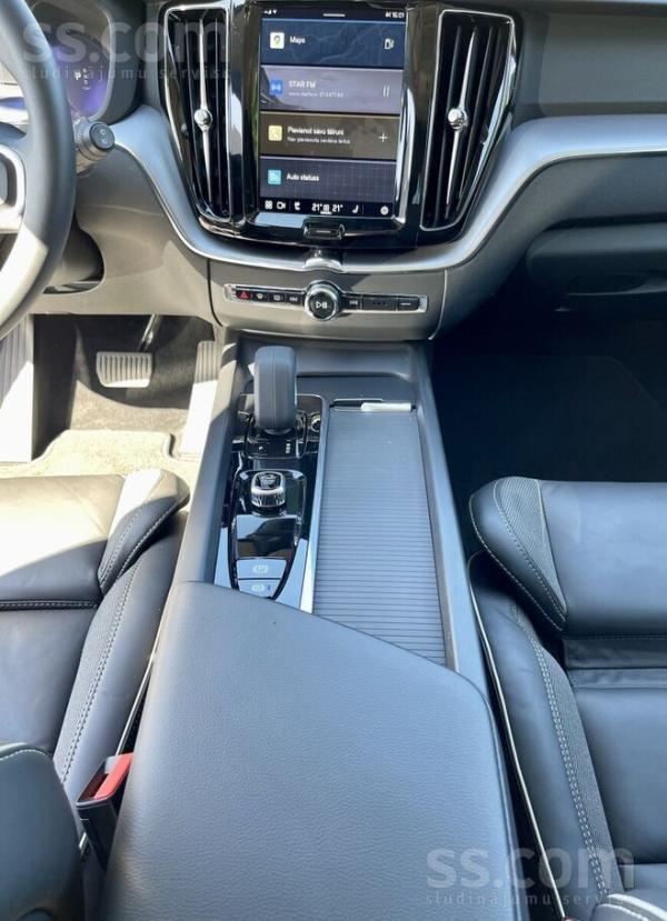 Pelēks Volvo XC60 2021 Rīga, ar dzinēja tilpumu 2.00 L un nobraukumu 0 tūkst. km par 31500 €, foto 9 vietnē AUTOMOTO.COM.LV