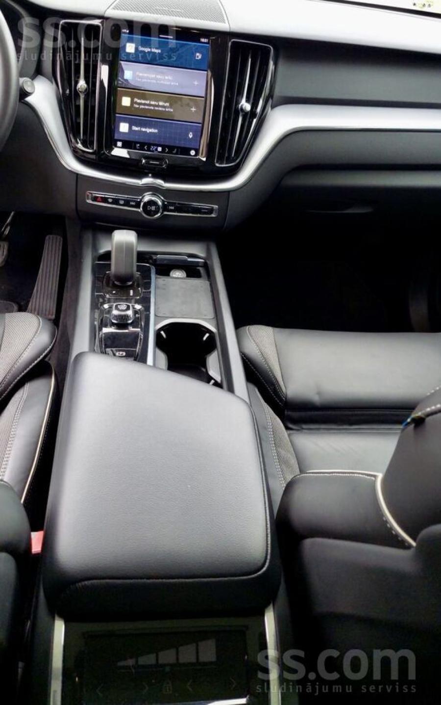 Grey Volvo XC60 2021 in Riga, with an engine capacity of 2.00 L and mileage of 0 thousand km for 32500 €, photo 14 on AUTOMOTO.COM.LV