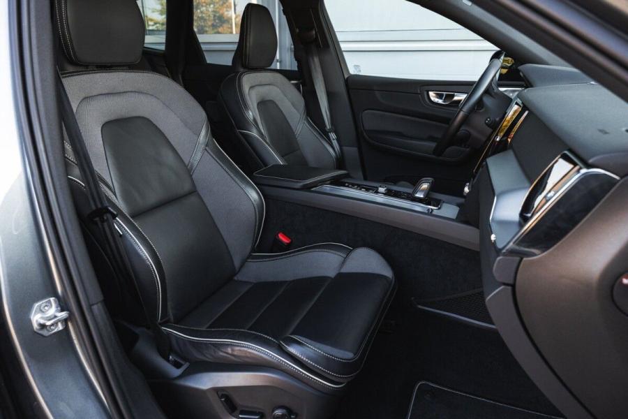 Pelēks Volvo XC60 2021 Ventspils, ar dzinēja tilpumu 2.00 L un nobraukumu 92 tūkst. km par 32750 €, foto 17 vietnē AUTOMOTO.COM.LV