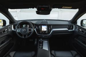 Pelēks Volvo XC60 2021 Ventspils, ar dzinēja tilpumu 2.00 L un nobraukumu 92 tūkst. km par 32750 €, foto 18 vietnē AUTOMOTO.COM.LV