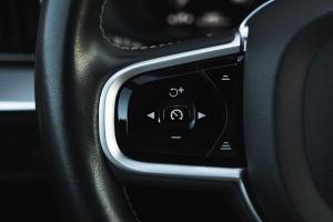Pelēks Volvo XC60 2021 Ventspils, ar dzinēja tilpumu 2.00 L un nobraukumu 92 tūkst. km par 32750 €, foto 20 vietnē AUTOMOTO.COM.LV