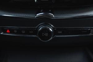 Pelēks Volvo XC60 2021 Ventspils, ar dzinēja tilpumu 2.00 L un nobraukumu 92 tūkst. km par 32750 €, foto 31 vietnē AUTOMOTO.COM.LV