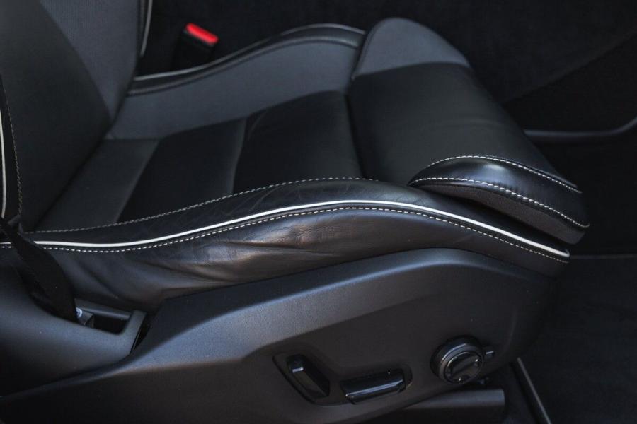 Pelēks Volvo XC60 2021 Ventspils, ar dzinēja tilpumu 2.00 L un nobraukumu 92 tūkst. km par 32750 €, foto 33 vietnē AUTOMOTO.COM.LV