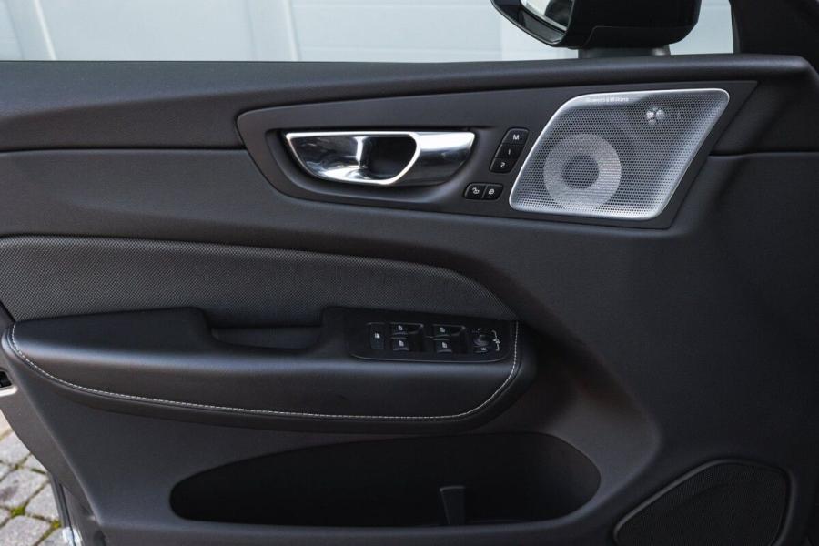Pelēks Volvo XC60 2021 Ventspils, ar dzinēja tilpumu 2.00 L un nobraukumu 92 tūkst. km par 32750 €, foto 34 vietnē AUTOMOTO.COM.LV