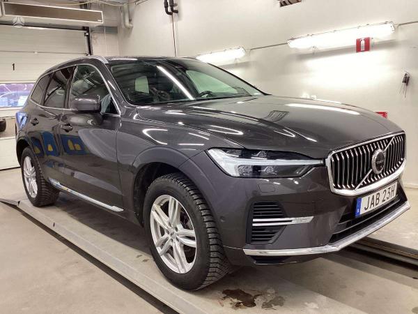 Pelēks Volvo XC60 2022 Viļņa, ar dzinēja tilpumu 1.97 L un nobraukumu 118 tūkst. km par 36800 €, foto 3 vietnē AUTOMOTO.COM.LV
