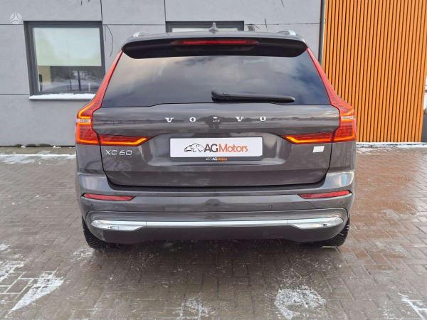 Grey Volvo XC60 2022 in Vilnius, with an engine capacity of 1.97 L and mileage of 118 thousand km for 36800 €, photo 6 on AUTOMOTO.COM.LV