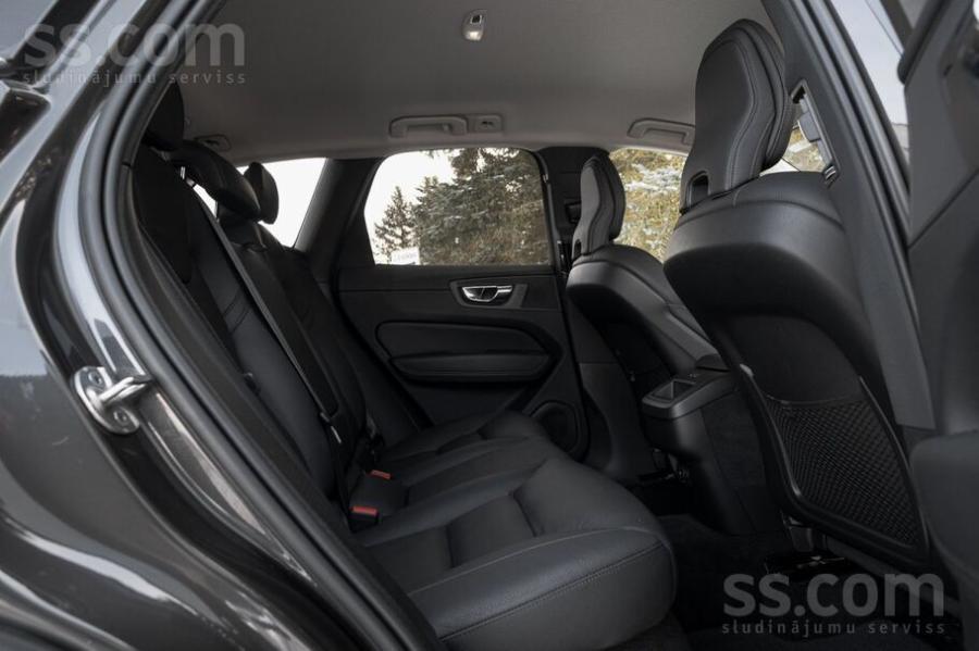 Pelēks Volvo XC60 2022 Jelgava, ar dzinēja tilpumu 2.00 L un nobraukumu 0 tūkst. km par 30500 €, foto 14 vietnē AUTOMOTO.COM.LV