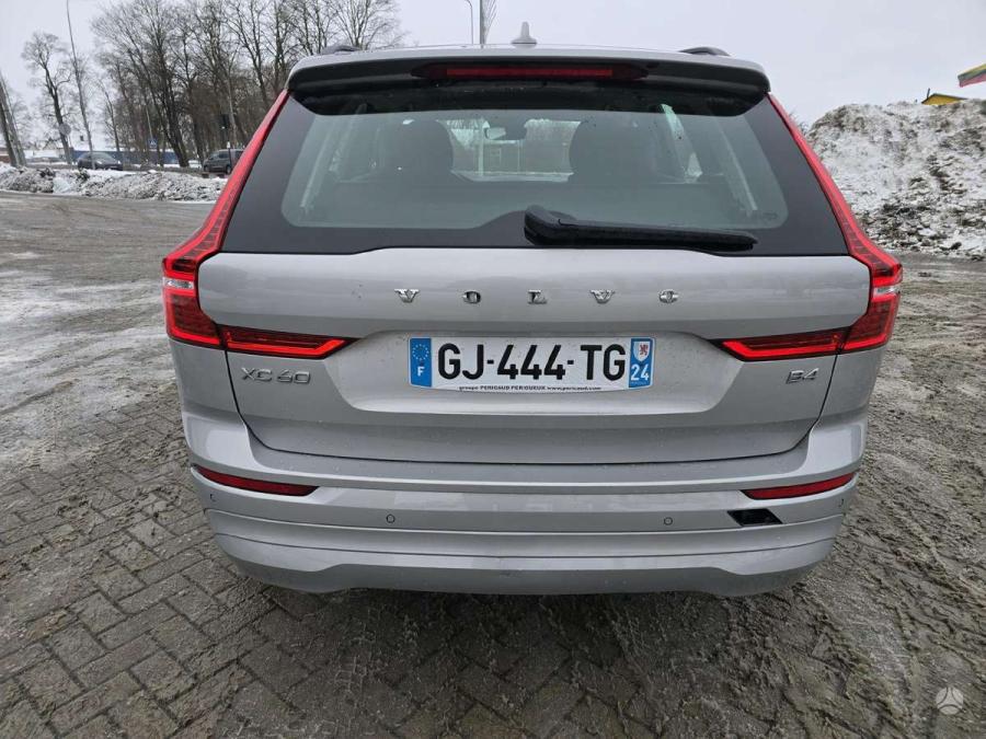 Pelēks Volvo XC60 2022 Tauragė, ar dzinēja tilpumu 1.97 L un nobraukumu 253 tūkst. km par 18900 €, foto 10 vietnē AUTOMOTO.COM.LV
