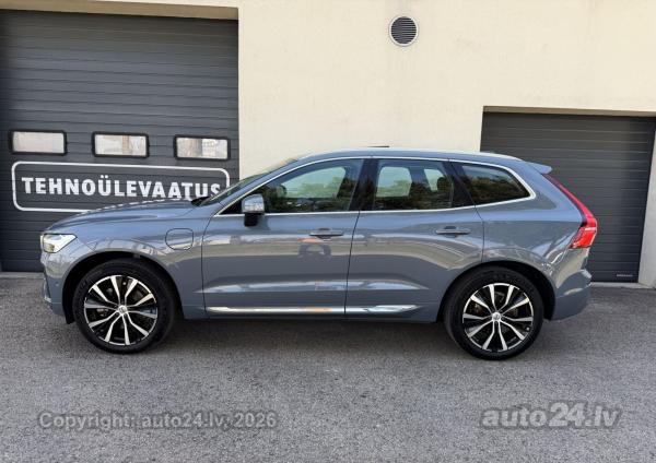 Pelēks Volvo XC60 2022 Pērnava, ar dzinēja tilpumu 2.00 L un nobraukumu 79 tūkst. km par 42990 €, foto 2 vietnē AUTOMOTO.COM.LV