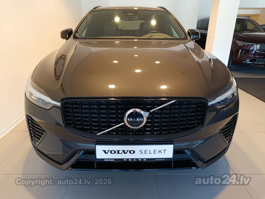 Grey Volvo XC60 2022 in Tallinn, with an engine capacity of 2.00 L and mileage of 0 thousand km for 35990 €, photo 4 on AUTOMOTO.COM.LV