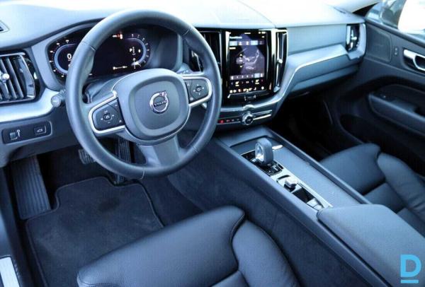 Grey Volvo XC60 2022 in Riga, with an engine capacity of 2.00 L and mileage of 43 thousand km for 34000 €, photo 3 on AUTOMOTO.COM.LV