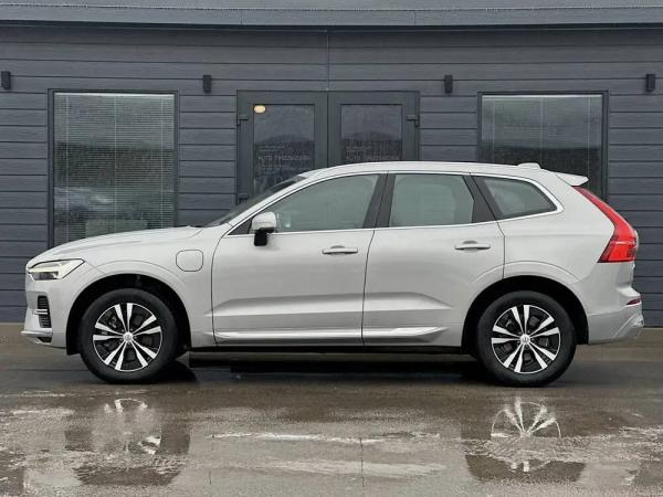 Pelēks Volvo XC60 2022 Jelgava, ar dzinēja tilpumu 2.00 L un nobraukumu 115 tūkst. km par 36700 €, foto 5 vietnē AUTOMOTO.COM.LV