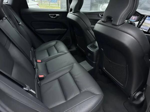 Pelēks Volvo XC60 2022 Jelgava, ar dzinēja tilpumu 2.00 L un nobraukumu 115 tūkst. km par 36700 €, foto 8 vietnē AUTOMOTO.COM.LV