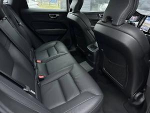 Grey Volvo XC60 2022 in Jelgava, with an engine capacity of 2.00 L and mileage of 115 thousand km for 36700 €, photo 9 on AUTOMOTO.COM.LV