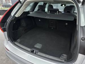 Grey Volvo XC60 2022 in Jelgava, with an engine capacity of 2.00 L and mileage of 115 thousand km for 36700 €, photo 10 on AUTOMOTO.COM.LV