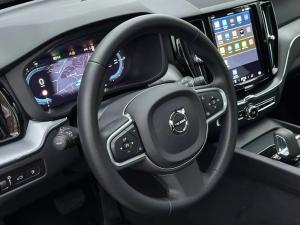 Grey Volvo XC60 2022 in Jelgava, with an engine capacity of 2.00 L and mileage of 115 thousand km for 36700 €, photo 14 on AUTOMOTO.COM.LV