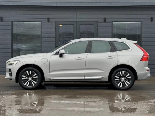 Pelēks Volvo XC60 2022 Rīga, ar dzinēja tilpumu 2.00 L un nobraukumu 115 tūkst. km par 36700 €, foto 5 vietnē AUTOMOTO.COM.LV