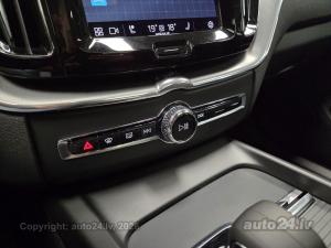 Grey Volvo XC60 2022 in Tallinn, with an engine capacity of 2.00 L and mileage of 57 thousand km for 39900 €, photo 12 on AUTOMOTO.COM.LV