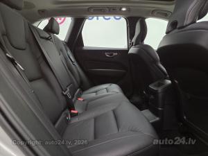 Grey Volvo XC60 2022 in Tallinn, with an engine capacity of 2.00 L and mileage of 57 thousand km for 39900 €, photo 22 on AUTOMOTO.COM.LV