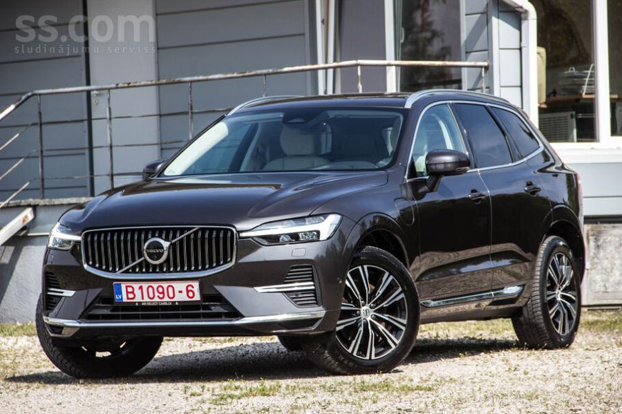 Pelēks Volvo XC60 2022 Tukums, ar dzinēja tilpumu 2.00 L un nobraukumu 204 tūkst. km par 25900 €, foto 1 vietnē AUTOMOTO.COM.LV