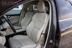 Pelēks Volvo XC60 2022 Tukums, ar dzinēja tilpumu 2.00 L un nobraukumu 204 tūkst. km par 25900 €, foto 13 vietnē AUTOMOTO.COM.LV