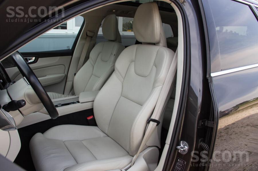 Pelēks Volvo XC60 2022 Tukums, ar dzinēja tilpumu 2.00 L un nobraukumu 204 tūkst. km par 25900 €, foto 13 vietnē AUTOMOTO.COM.LV