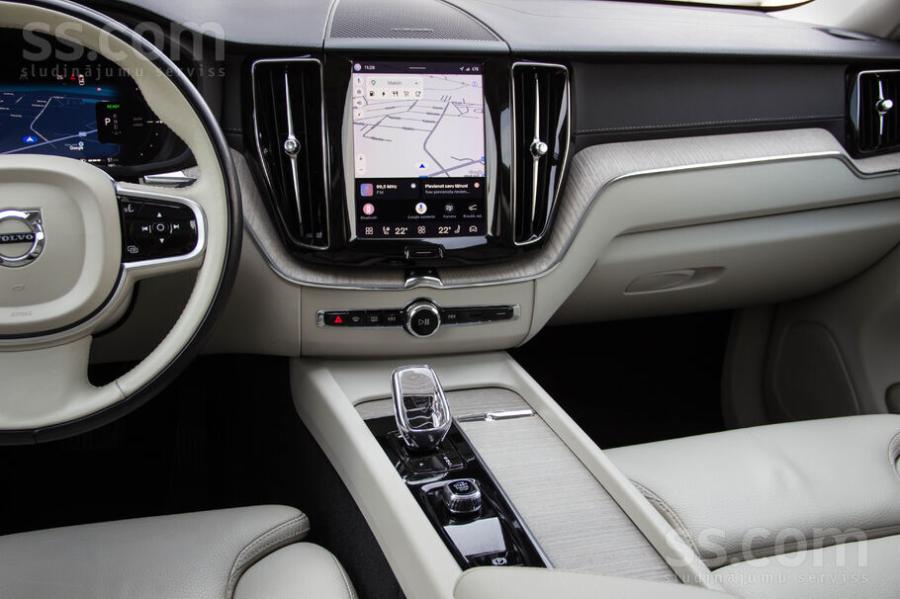 Pelēks Volvo XC60 2022 Tukums, ar dzinēja tilpumu 2.00 L un nobraukumu 204 tūkst. km par 25900 €, foto 17 vietnē AUTOMOTO.COM.LV
