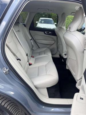 Pelēks Volvo XC60 2022 Panevēža, ar dzinēja tilpumu 1.97 L un nobraukumu 141 tūkst. km par 28500 €, foto 17 vietnē AUTOMOTO.COM.LV