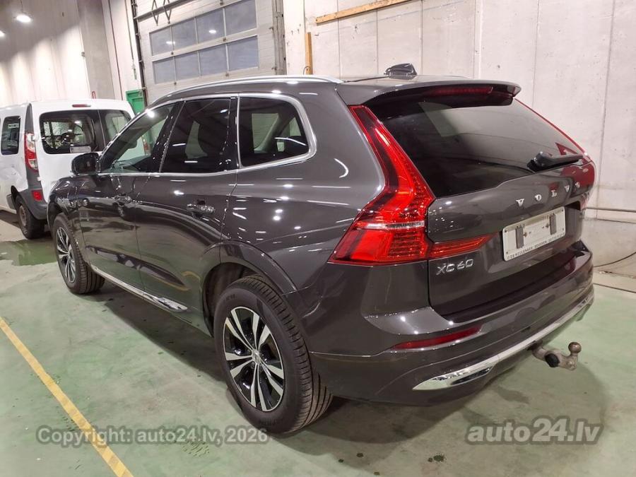 Grey Volvo XC60 2022 in Tartu, with an engine capacity of 2.00 L and mileage of 192 thousand km for 30900 €, photo 4 on AUTOMOTO.COM.LV