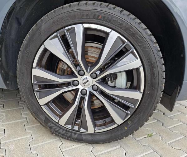 Pelēks Volvo XC60 2022 Šauļi, ar dzinēja tilpumu 1.97 L un nobraukumu 169 tūkst. km par 29950 €, foto 9 vietnē AUTOMOTO.COM.LV