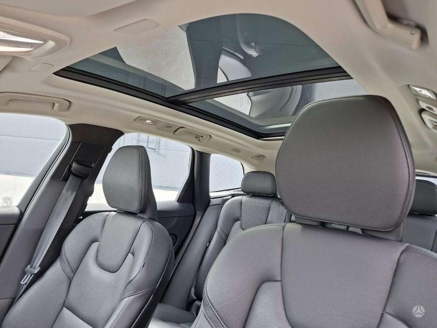 Pelēks Volvo XC60 2022 Šauļi, ar dzinēja tilpumu 1.97 L un nobraukumu 169 tūkst. km par 29950 €, foto 13 vietnē AUTOMOTO.COM.LV