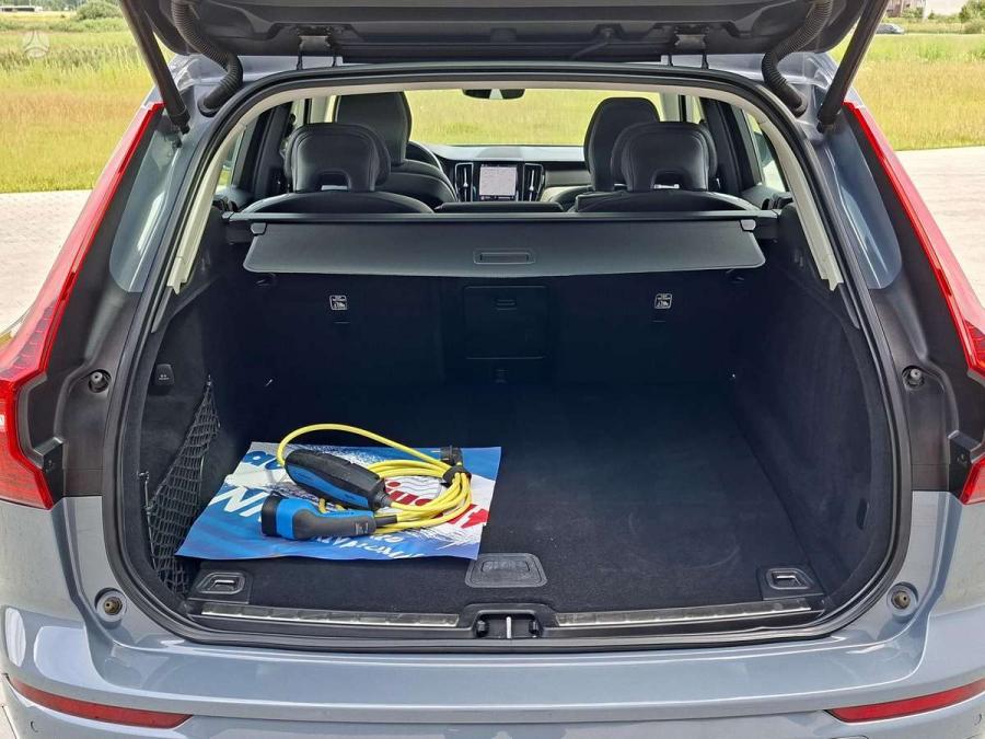 Pelēks Volvo XC60 2022 Šauļi, ar dzinēja tilpumu 1.97 L un nobraukumu 169 tūkst. km par 29950 €, foto 23 vietnē AUTOMOTO.COM.LV