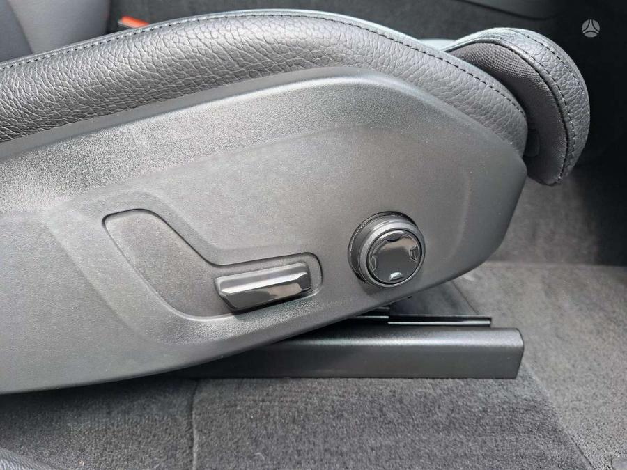Pelēks Volvo XC60 2022 Šauļi, ar dzinēja tilpumu 1.97 L un nobraukumu 169 tūkst. km par 29950 €, foto 31 vietnē AUTOMOTO.COM.LV
