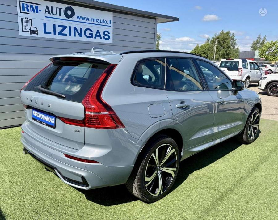 Grey Volvo XC60 2022 in Panevezys, with an engine capacity of 1.97 L and mileage of 209 thousand km for 24500 €, photo 6 on AUTOMOTO.COM.LV