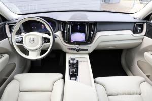 Grey Volvo XC60 2022 in Tukums, with an engine capacity of 2.00 L and mileage of 220 thousand km for 24900 €, photo 8 on AUTOMOTO.COM.LV