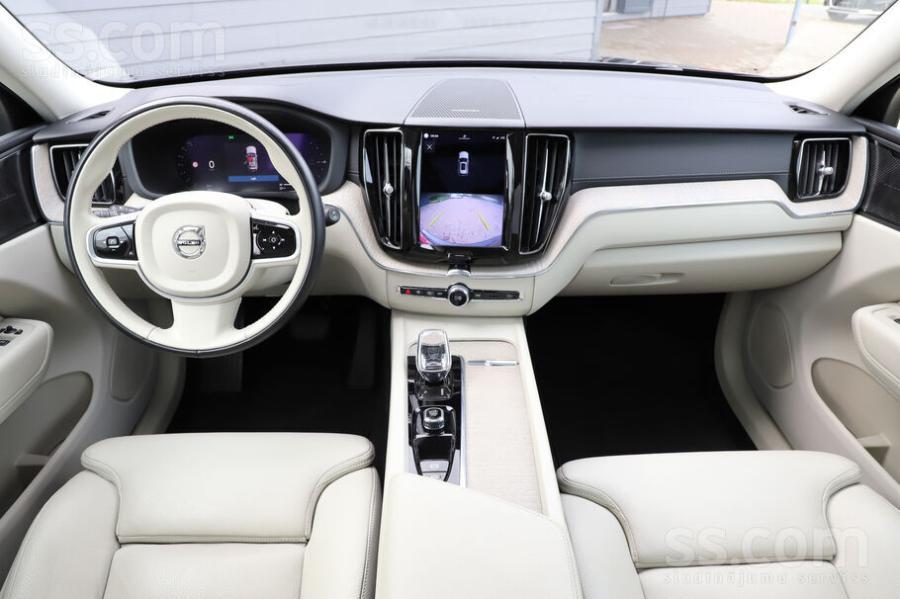 Grey Volvo XC60 2022 in Tukums, with an engine capacity of 2.00 L and mileage of 220 thousand km for 24900 €, photo 8 on AUTOMOTO.COM.LV