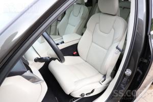 Grey Volvo XC60 2022 in Tukums, with an engine capacity of 2.00 L and mileage of 220 thousand km for 24900 €, photo 9 on AUTOMOTO.COM.LV