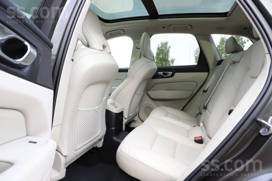Grey Volvo XC60 2022 in Tukums, with an engine capacity of 2.00 L and mileage of 220 thousand km for 24900 €, photo 20 on AUTOMOTO.COM.LV
