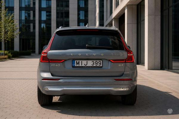 Grey Volvo XC60 2022 in Vilnius, with an engine capacity of 1.97 L and mileage of 63 thousand km for 36900 €, photo 5 on AUTOMOTO.COM.LV