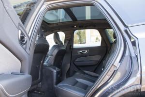 Pelēks Volvo XC60 2022 Tukums, ar dzinēja tilpumu 2.00 L un nobraukumu 158 tūkst. km par 30500 €, foto 13 vietnē AUTOMOTO.COM.LV